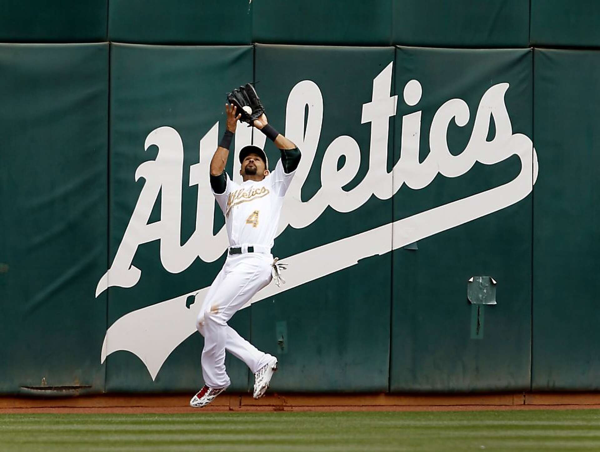 MLB may help A's play in S.F. if no deal - sources