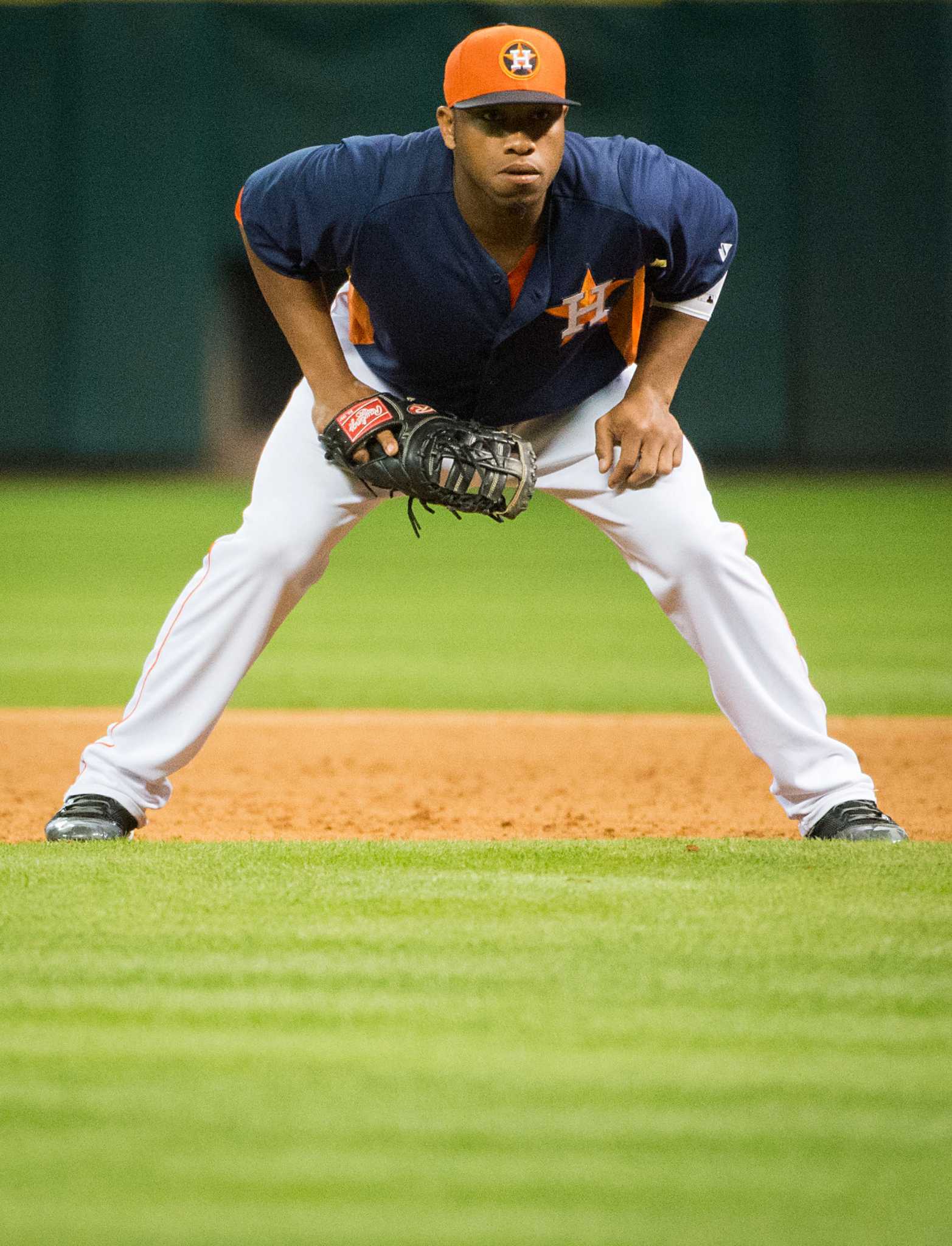 Astros prospect Singleton homers in first at-bat after suspension