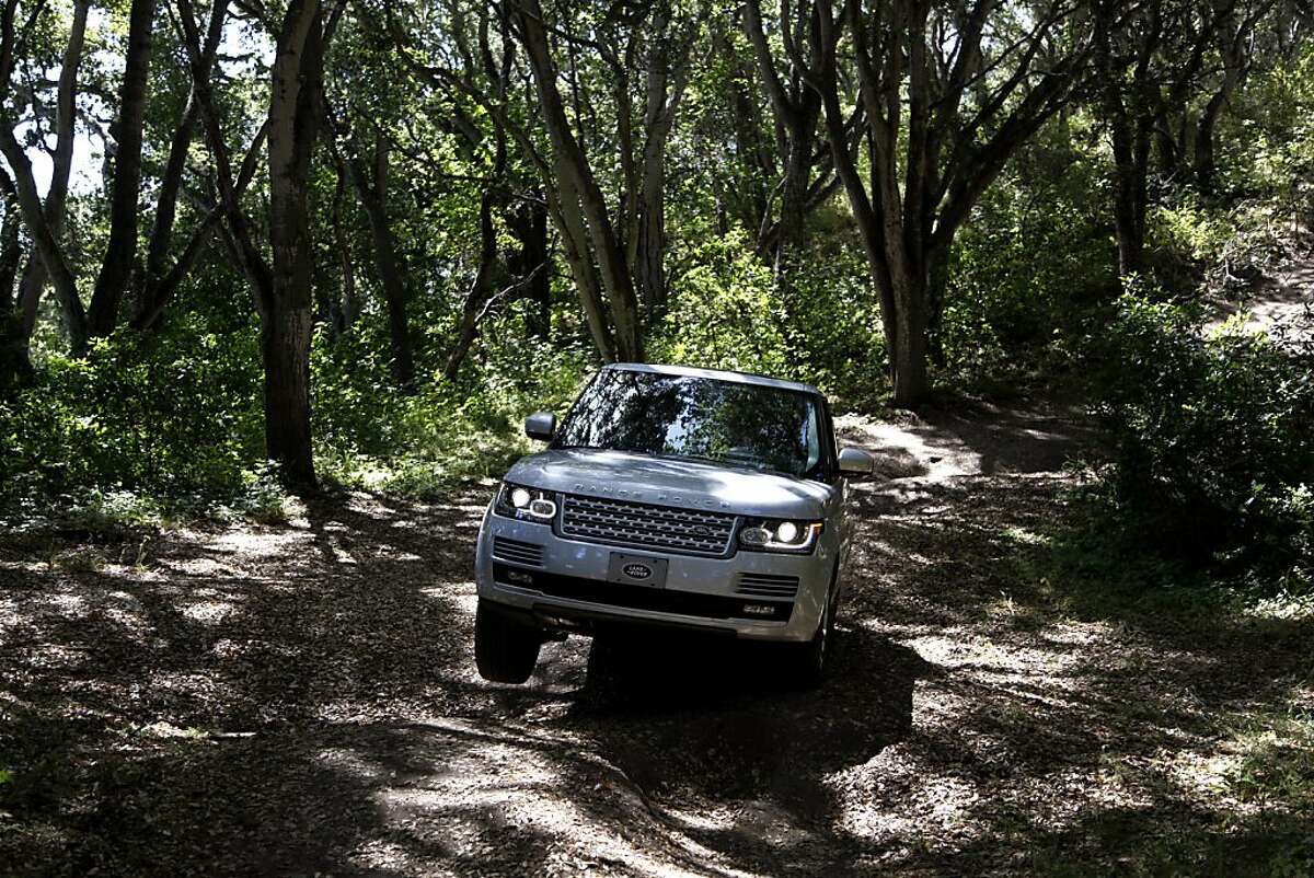 Land Rover driving school covers intricacies