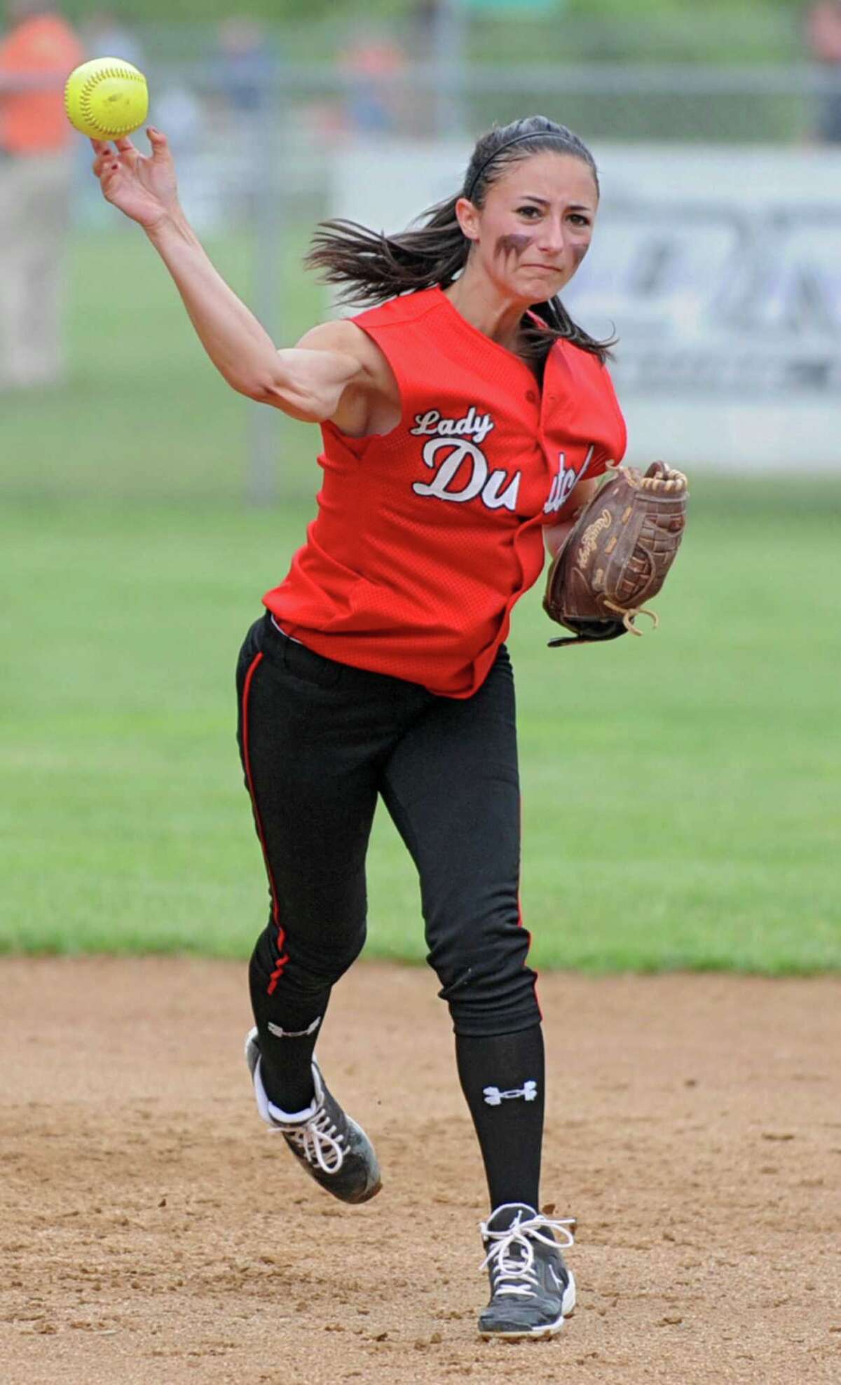 Lady Dutch use two hits wisely