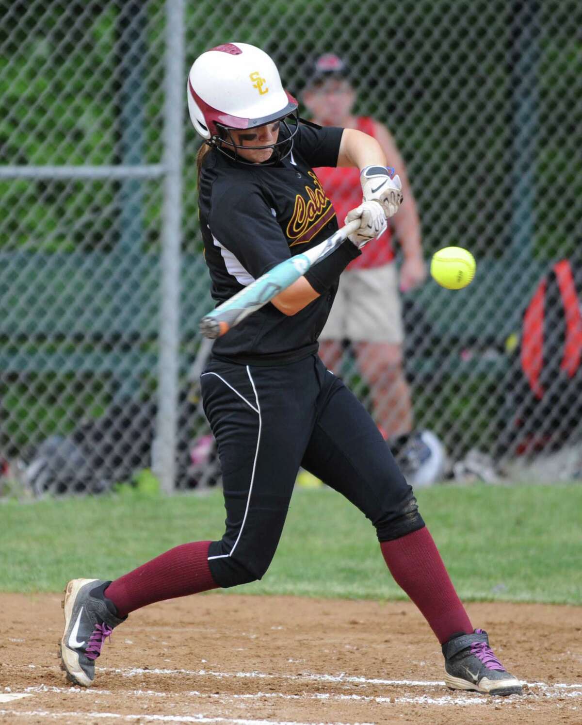 Lady Dutch use two hits wisely