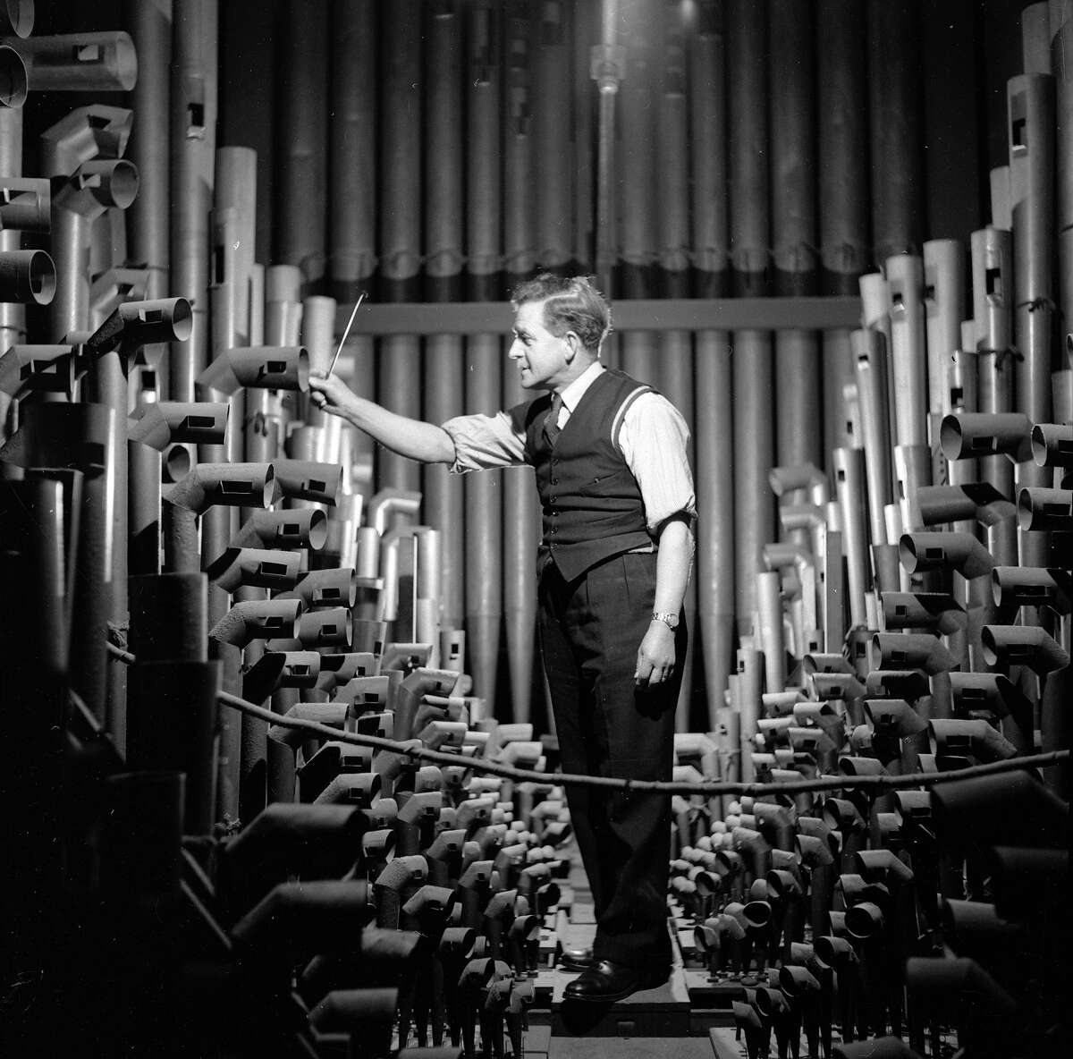 60 years ago: Queen Elizabeth II crowned