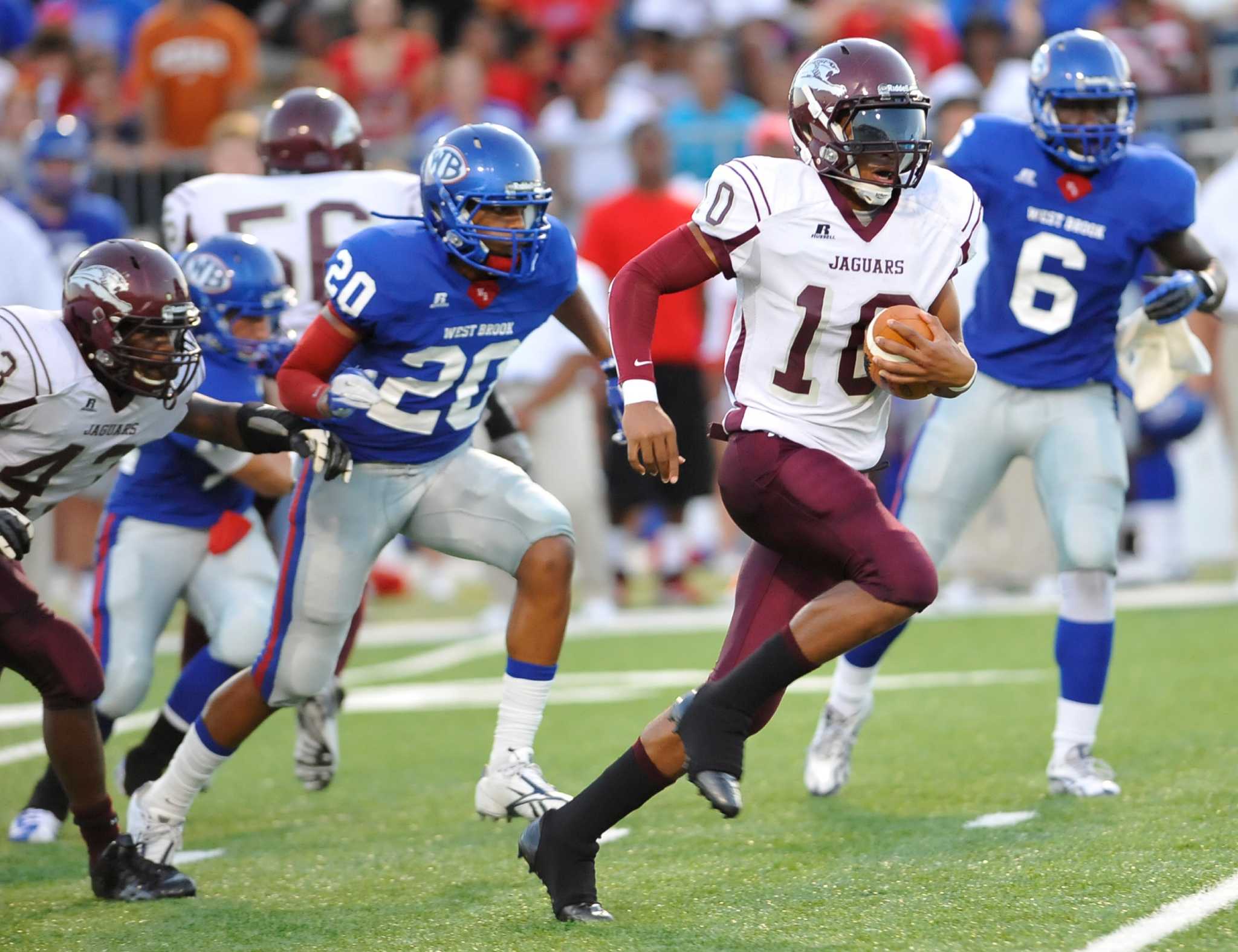 Central's Mitchell gets offer from Sam Houston St.