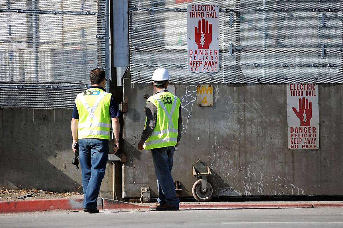 BART reopens Transbay Tube track
