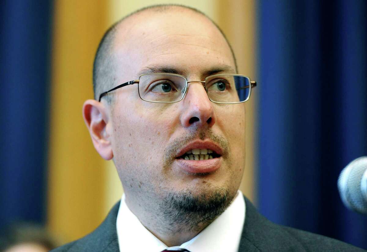 Sandy Hook families plead to keep crime photos private