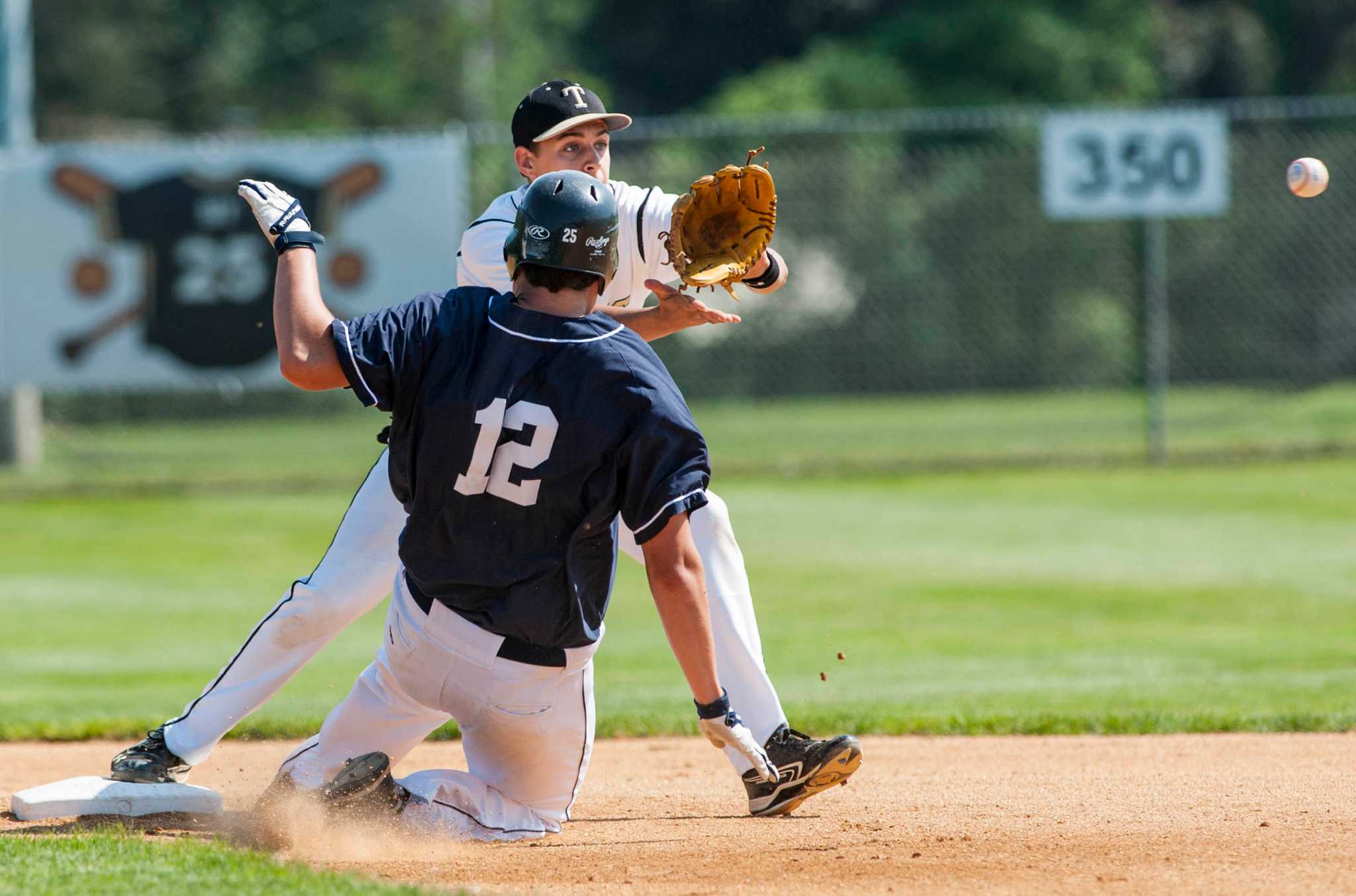 Trumbull edges Staples to reach Class LL baseball semifinals