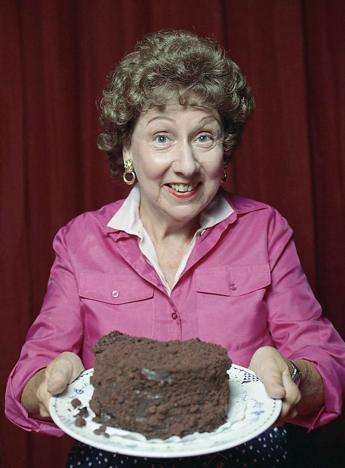 Jean Stapleton, TV and stage star, dies