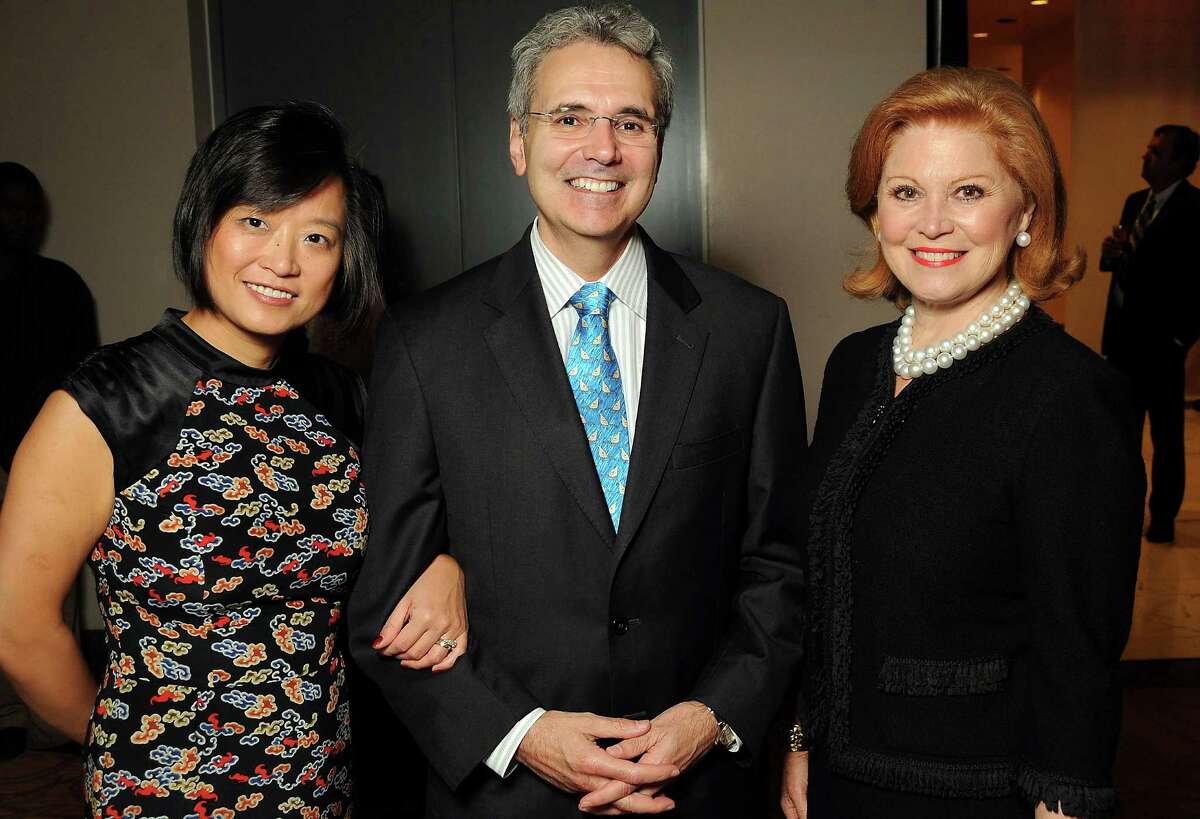 During tough times, UT OK'd $550,000 office upgrade at cancer center