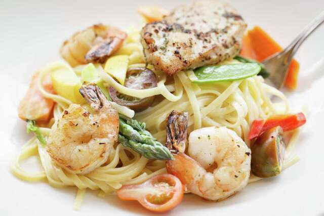 Spindletop restaurant marks 40 years with retro menu