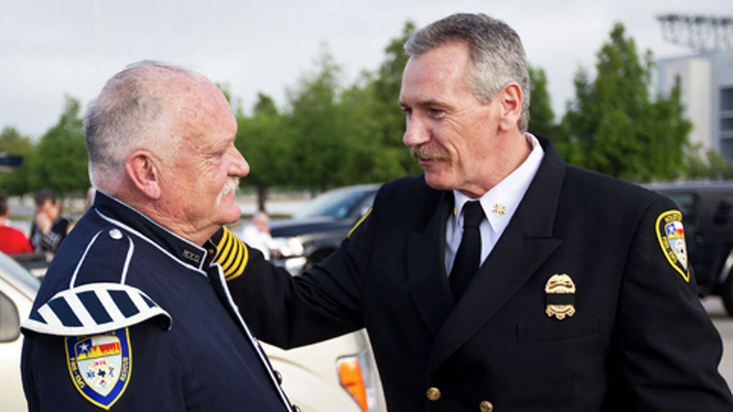 HFD chief Garrison leaving Houston for Arizona job