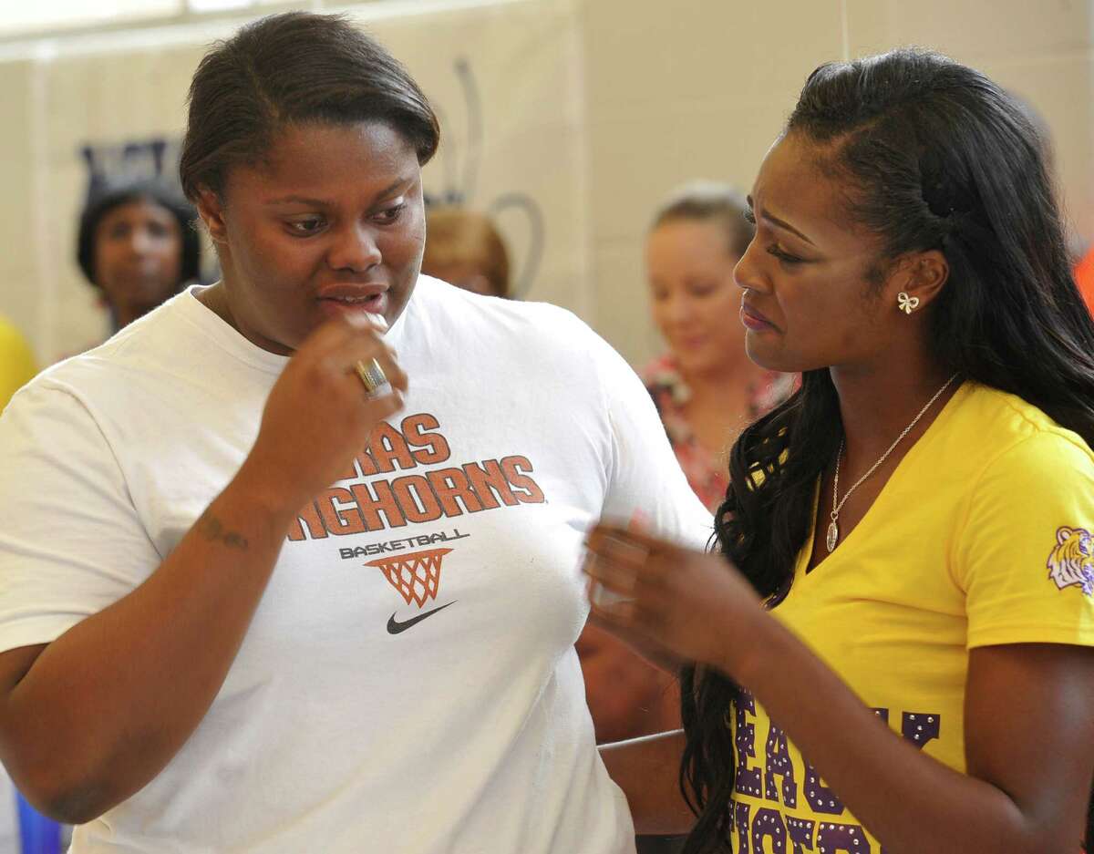 Four Ozen athletes sign to play college sports