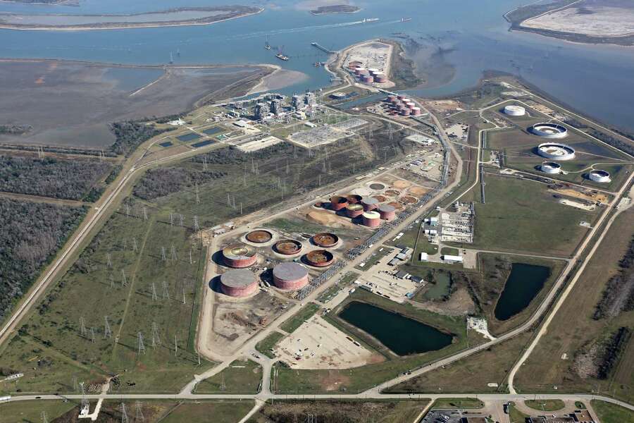 Kinder Morgan storage capacity to grow along Ship Channel ...