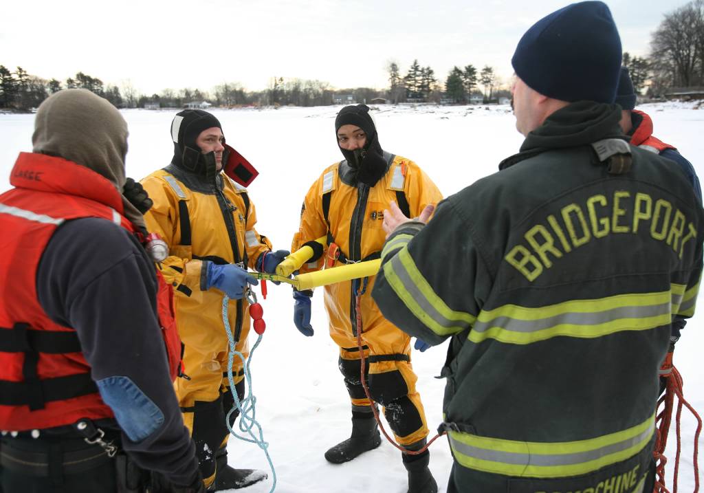 Firefighters train to get ice-rescue operations down cold