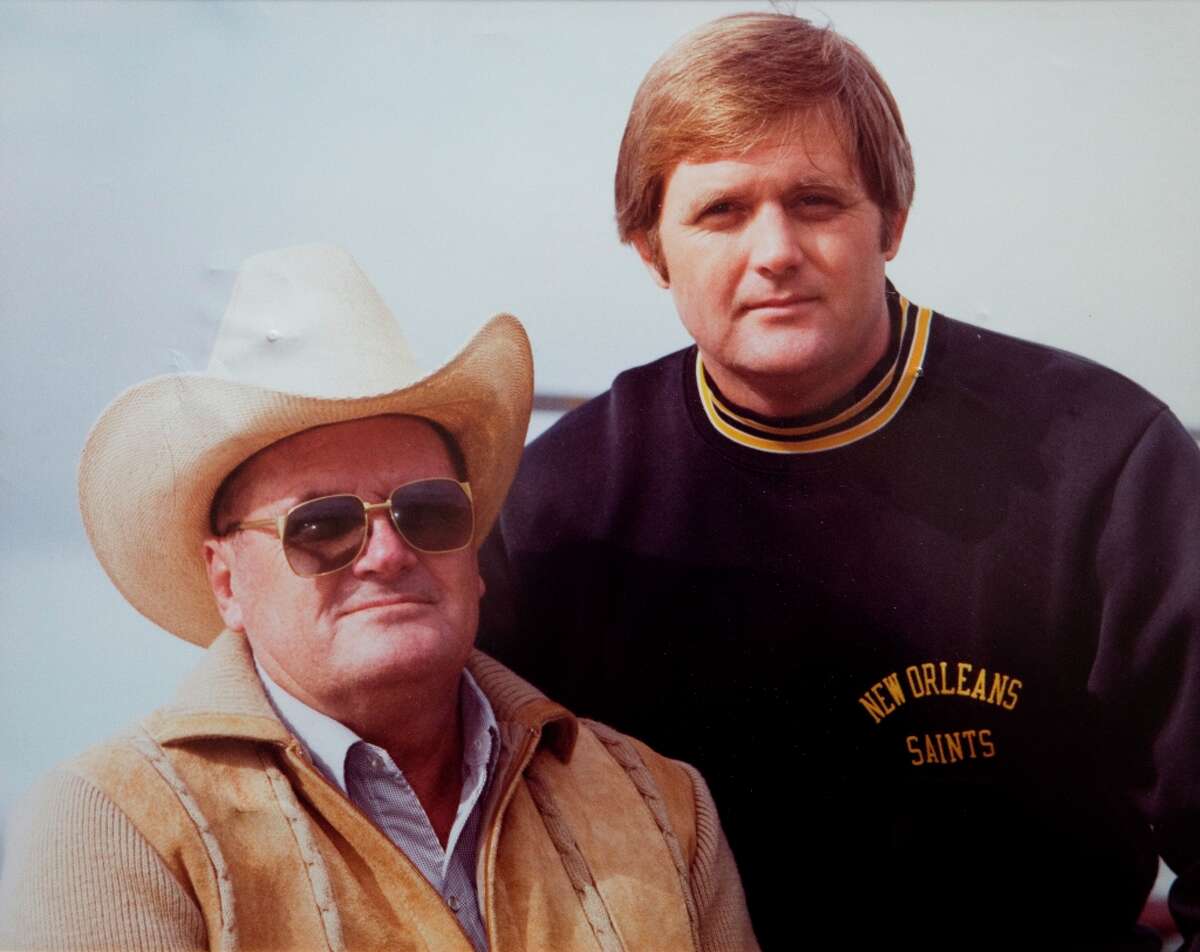 Memorial Tuesday for ex-Oilers coach Bum Phillips