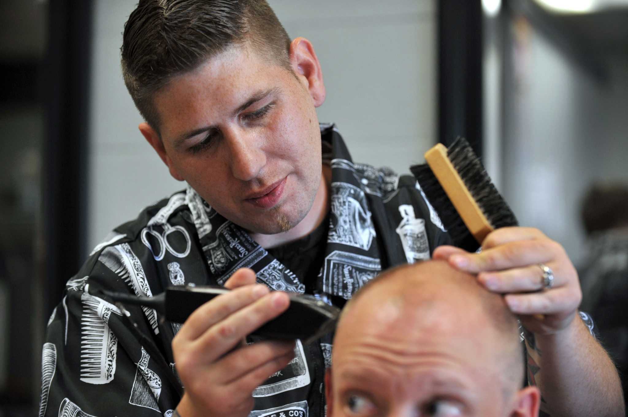 Gary's Barber Shop opens in Brookfield