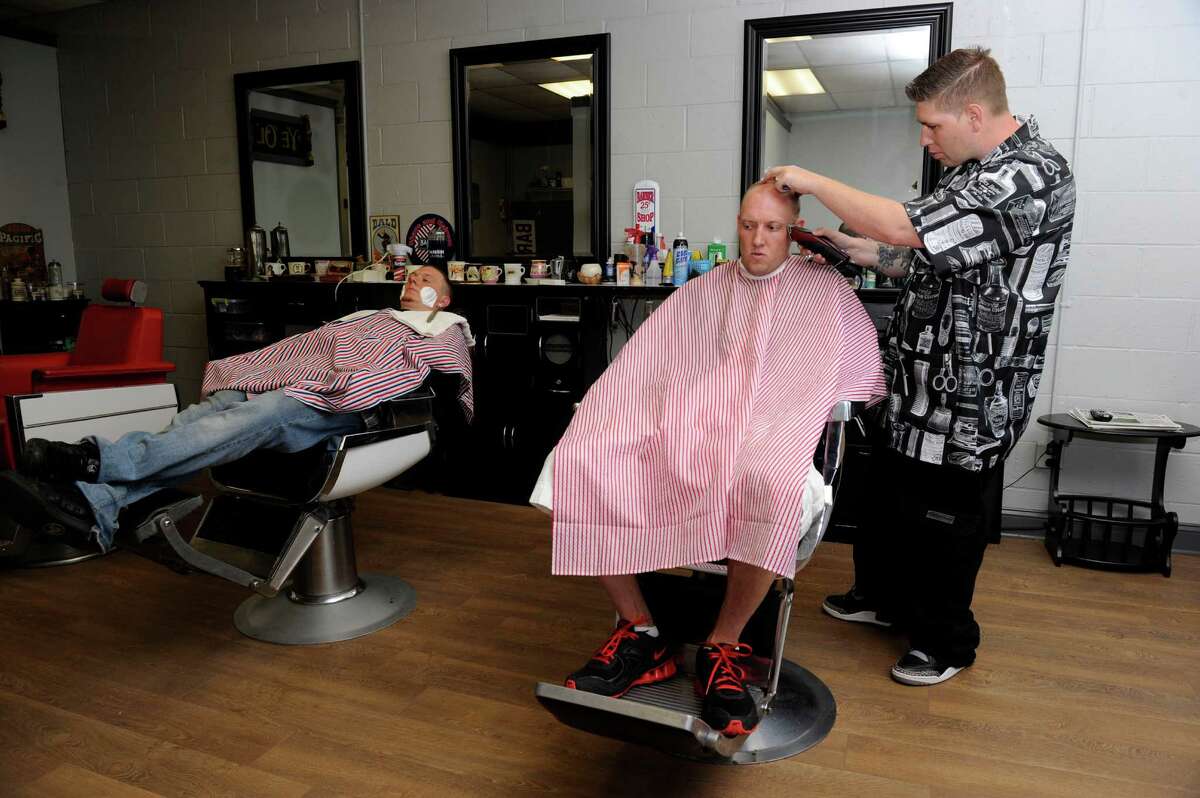 Gary's Barber Shop opens in Brookfield