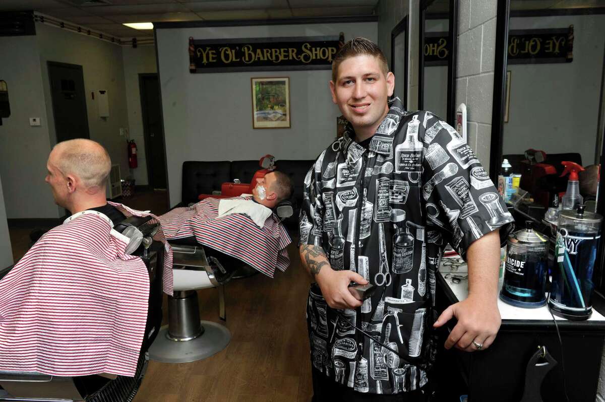 Gary's Barber Shop opens in Brookfield