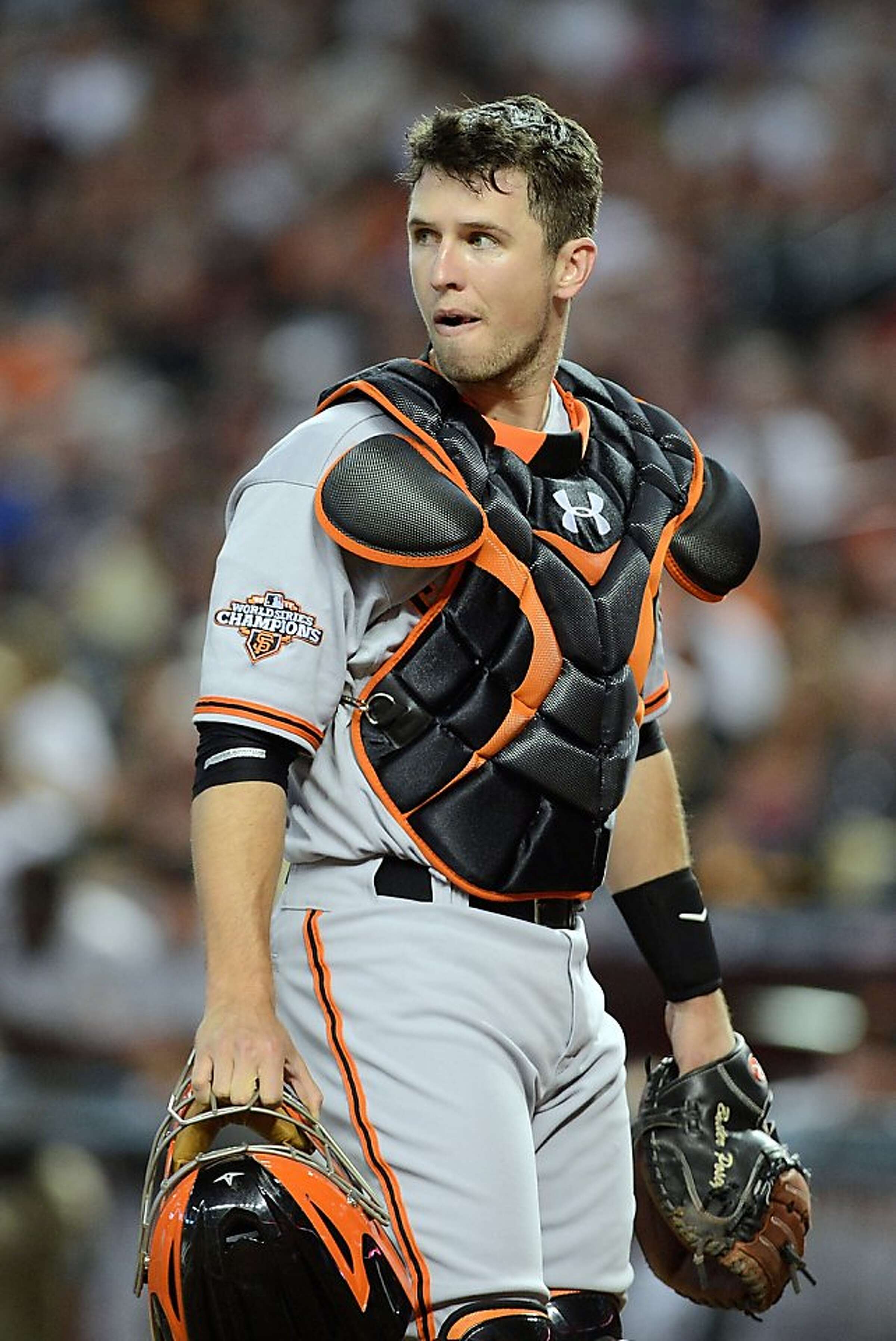 Giants lose on late HR to D'backs, 3-1