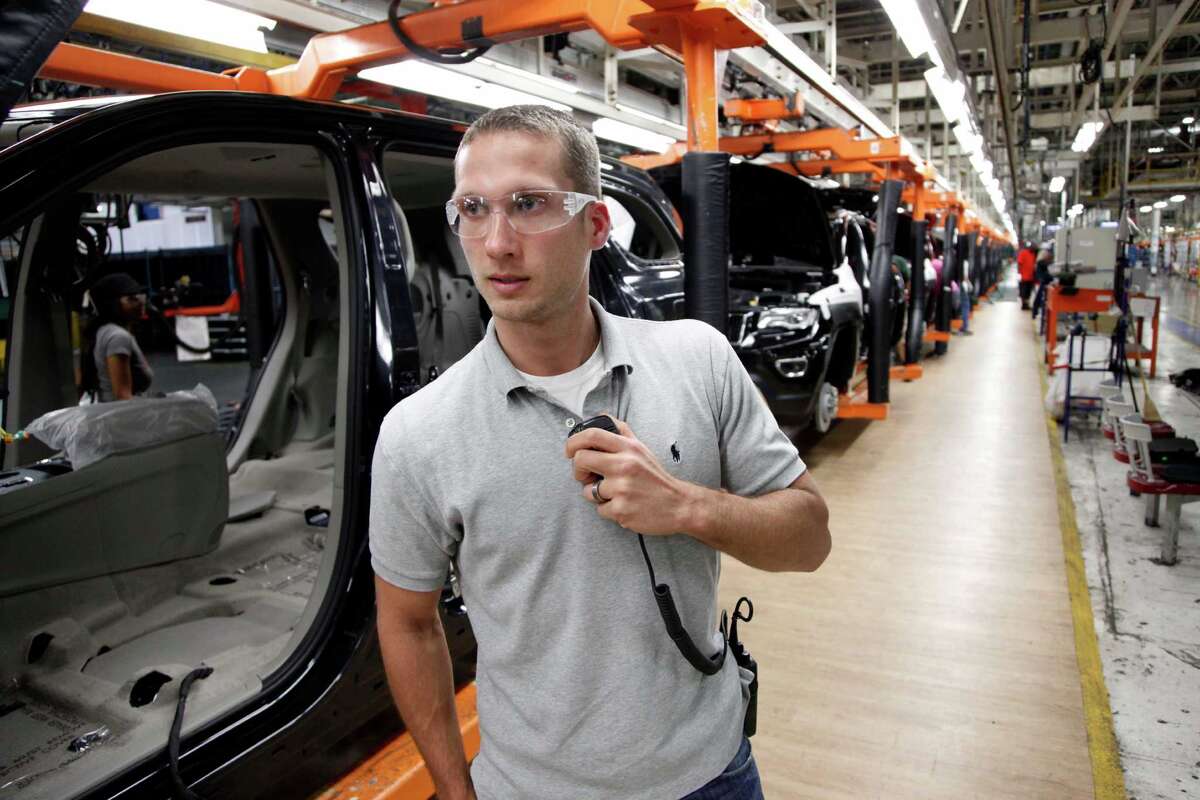Car builders in a race for hires