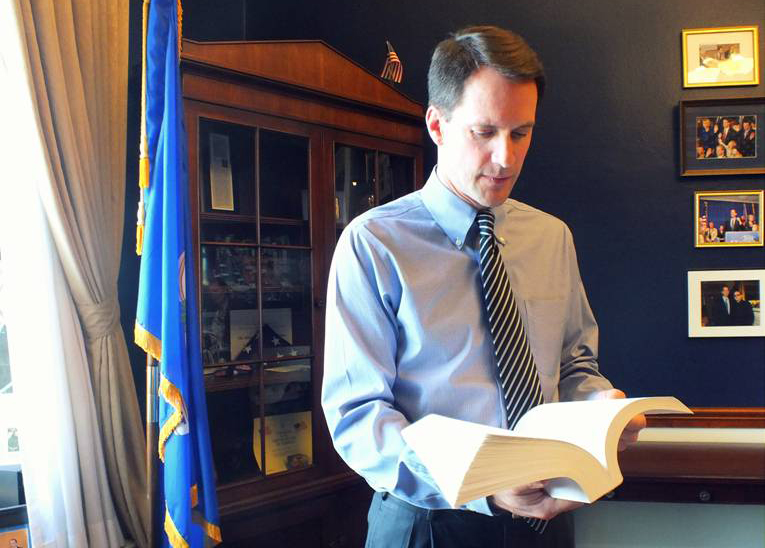 Three years later, Himes tinkers with Dodd-Frank