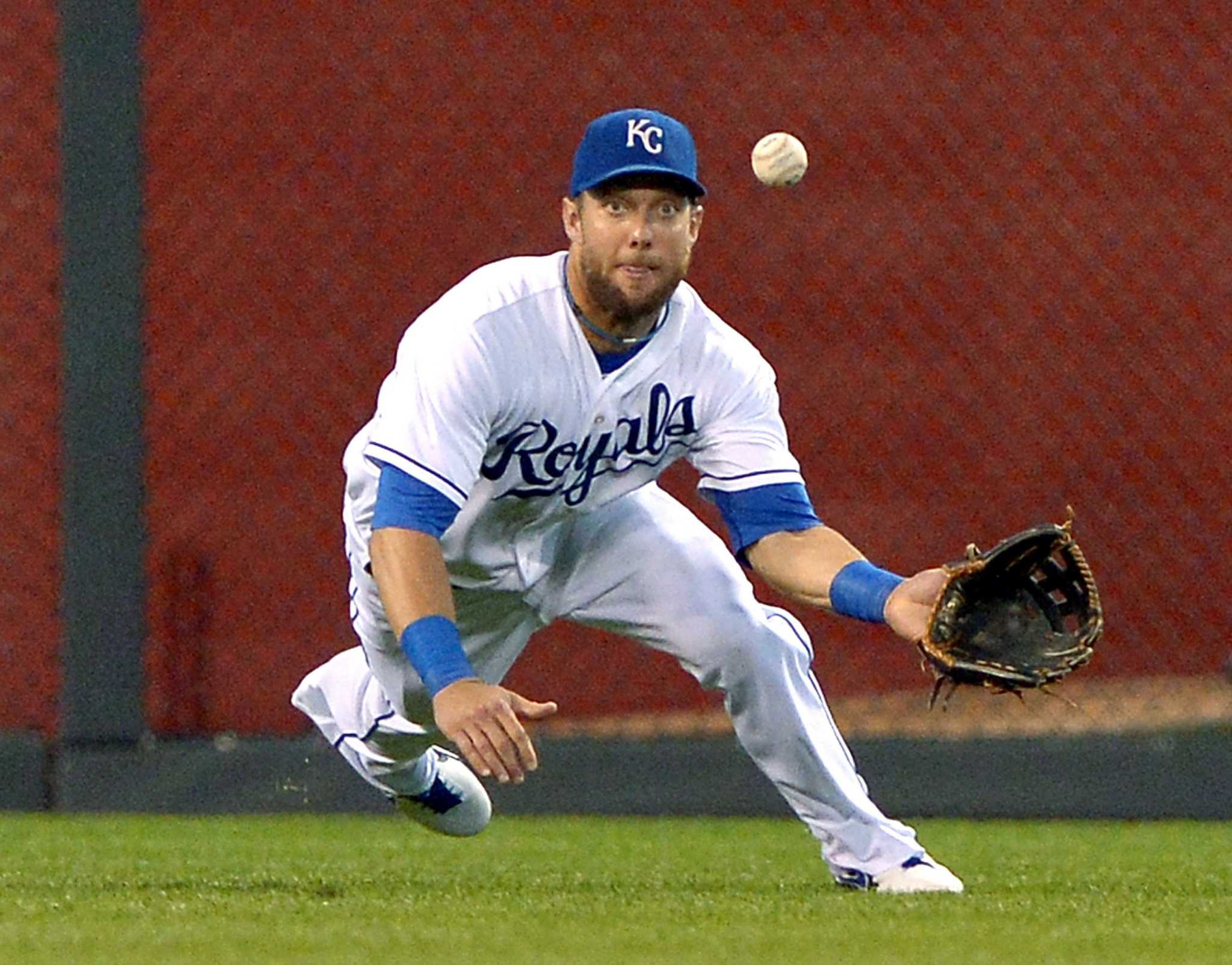 Royals beat Tigers for sixth straight win