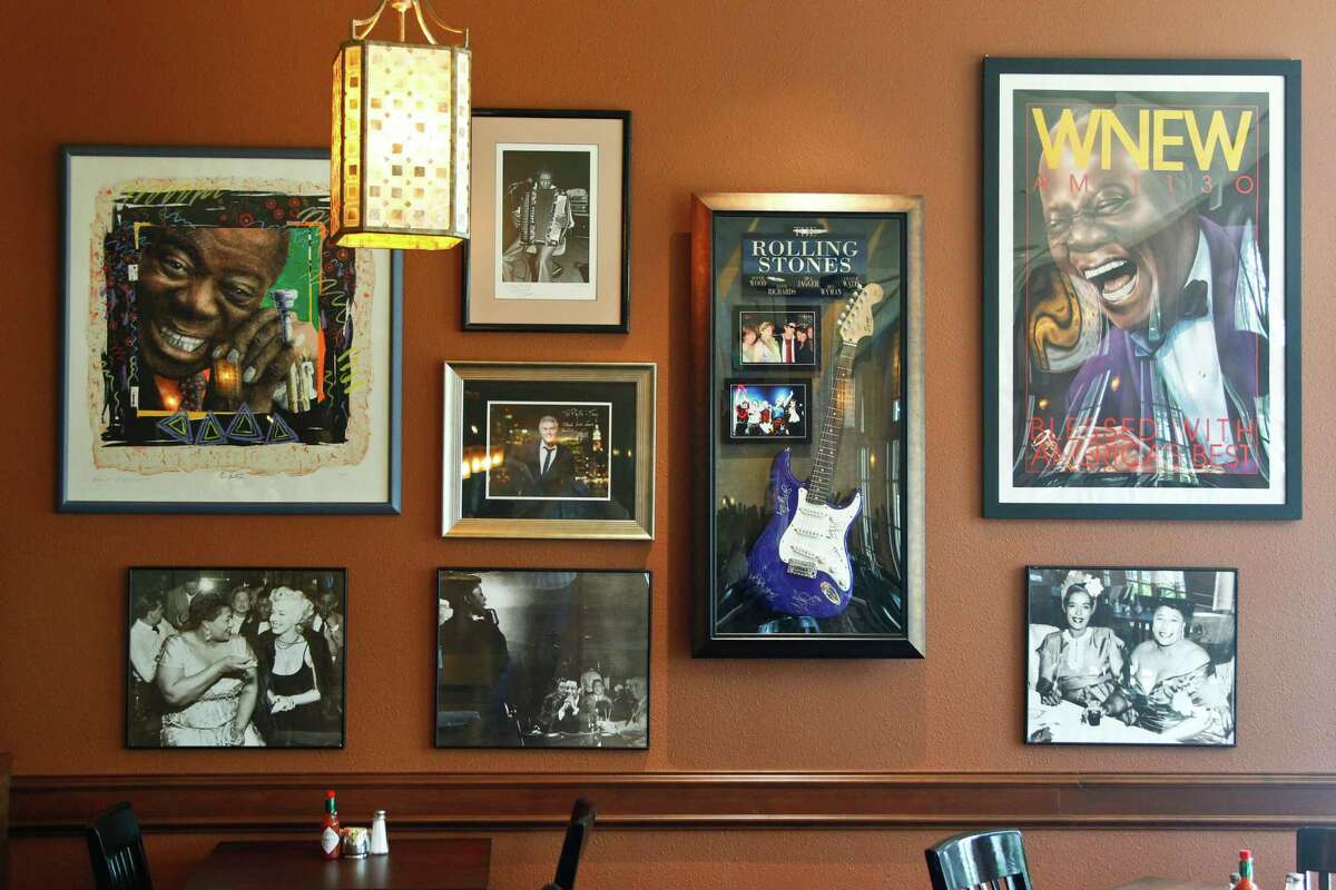 Tony Mandola’s restaurant loses its lease on Waugh