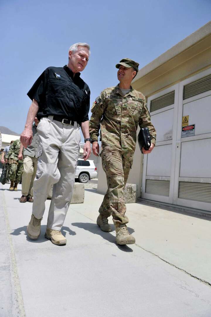 From newspaper boy to Army general