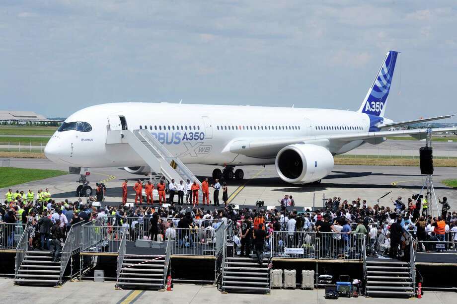 First flight of Airbus A350 - seattlepi.com