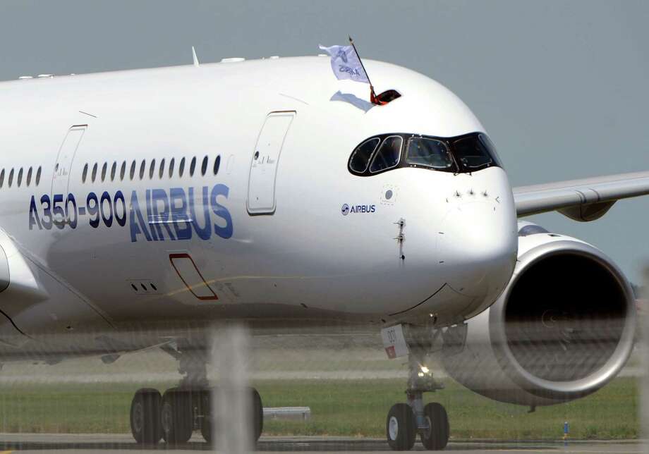 First flight of Airbus A350 - seattlepi.com