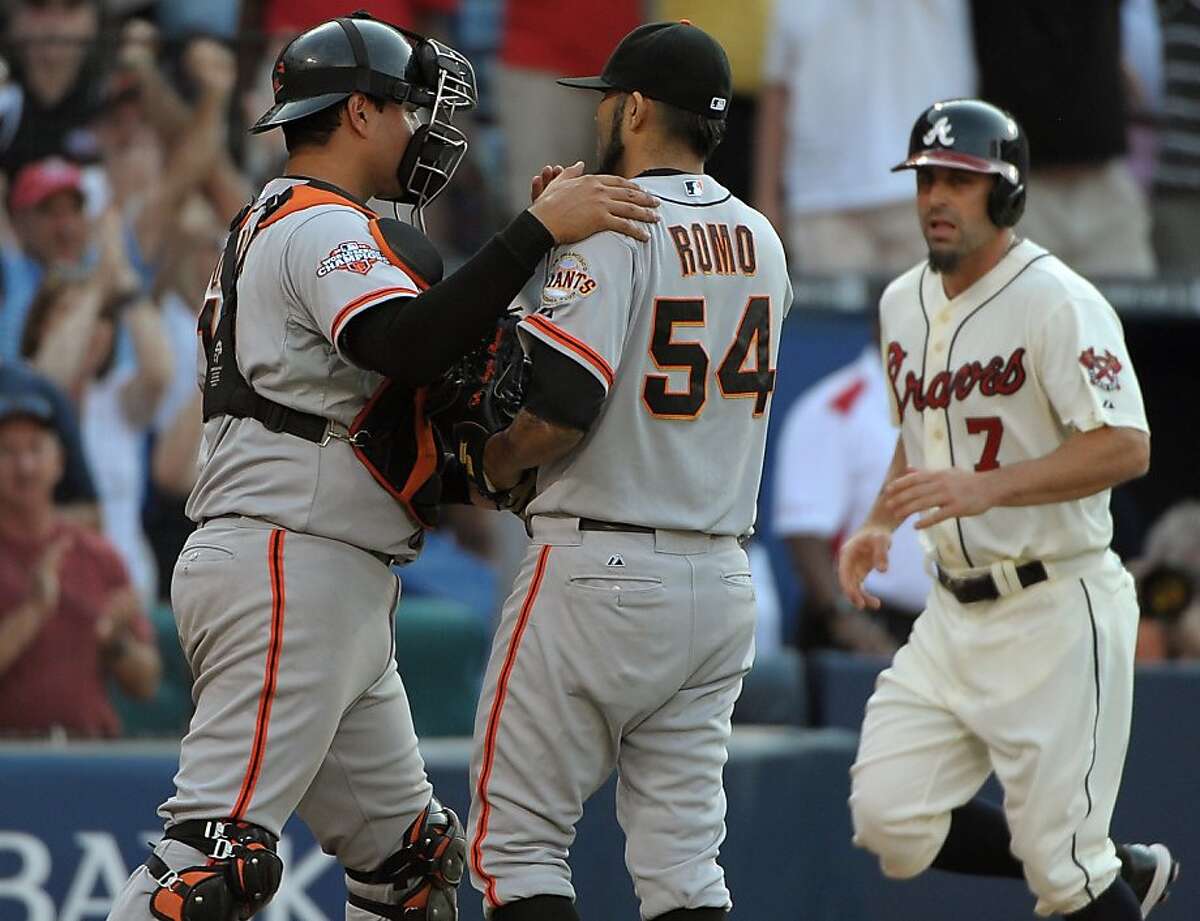 Braves get past Romo, Giants in 9th, 6-5