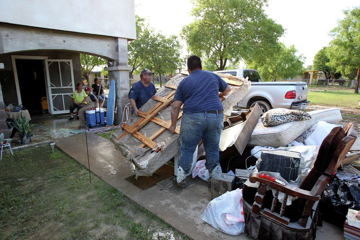 Nueces River still flooded after weekend downpour