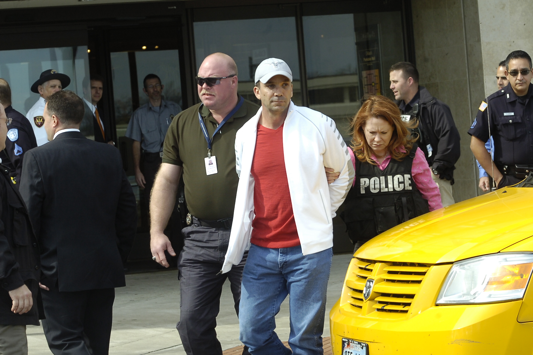 'Handsome Bandit' calls himself a victim of the system