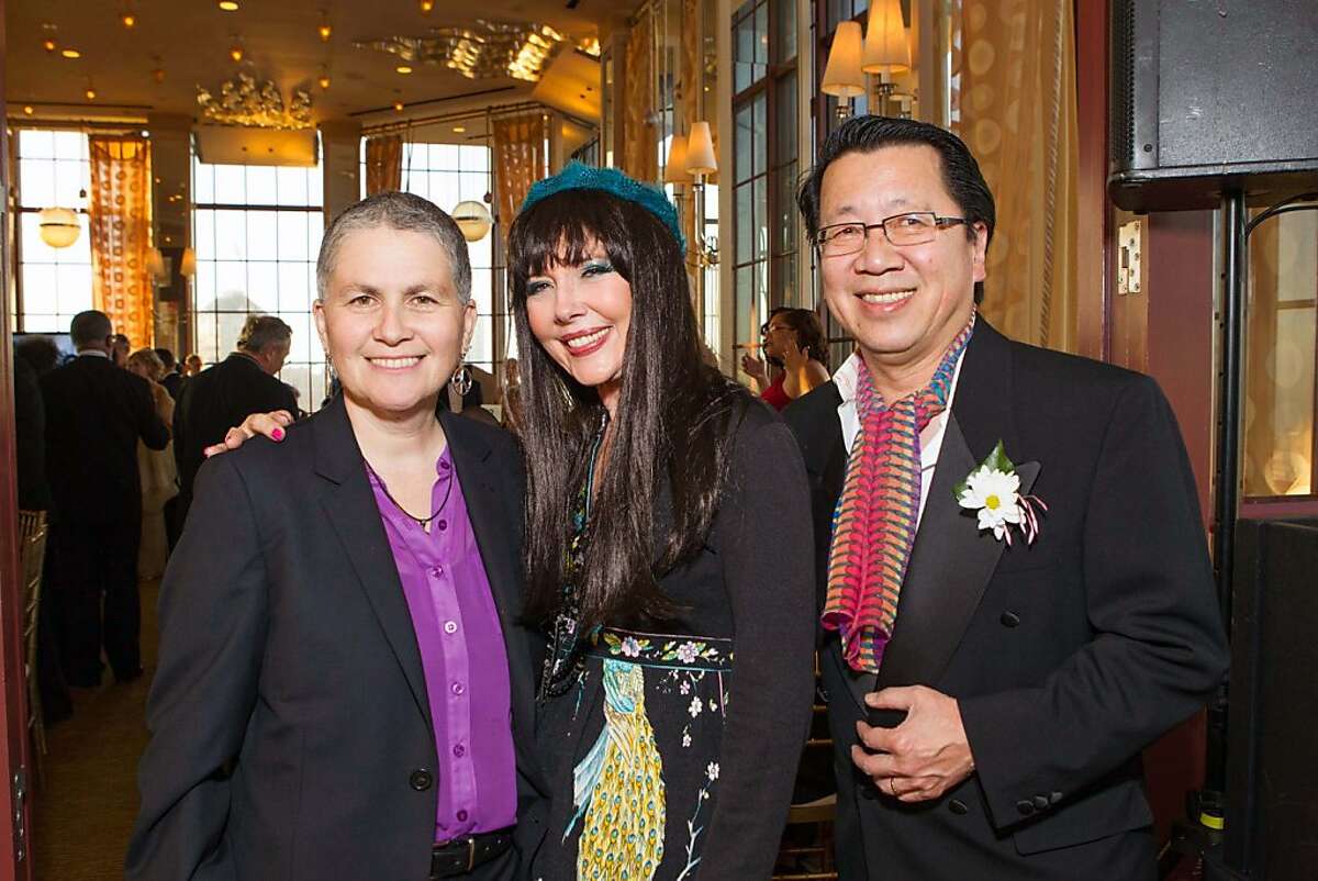 HealthRight 360's Black-Tie and Tie-Dye Gala