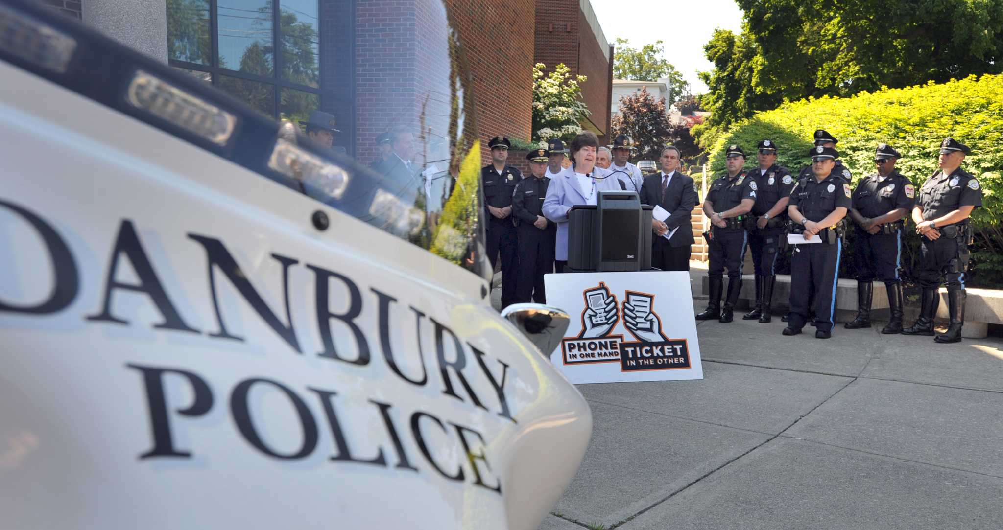 Police unveil anti-texting campaign