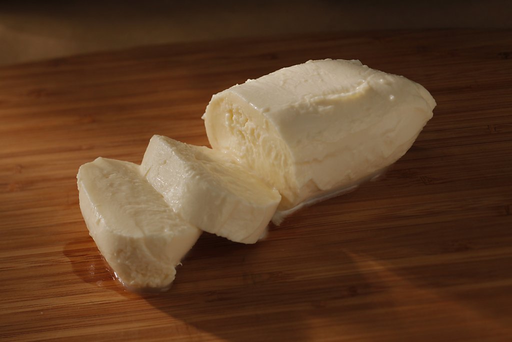 Belfiore mozzarella made with a culture, vinegar