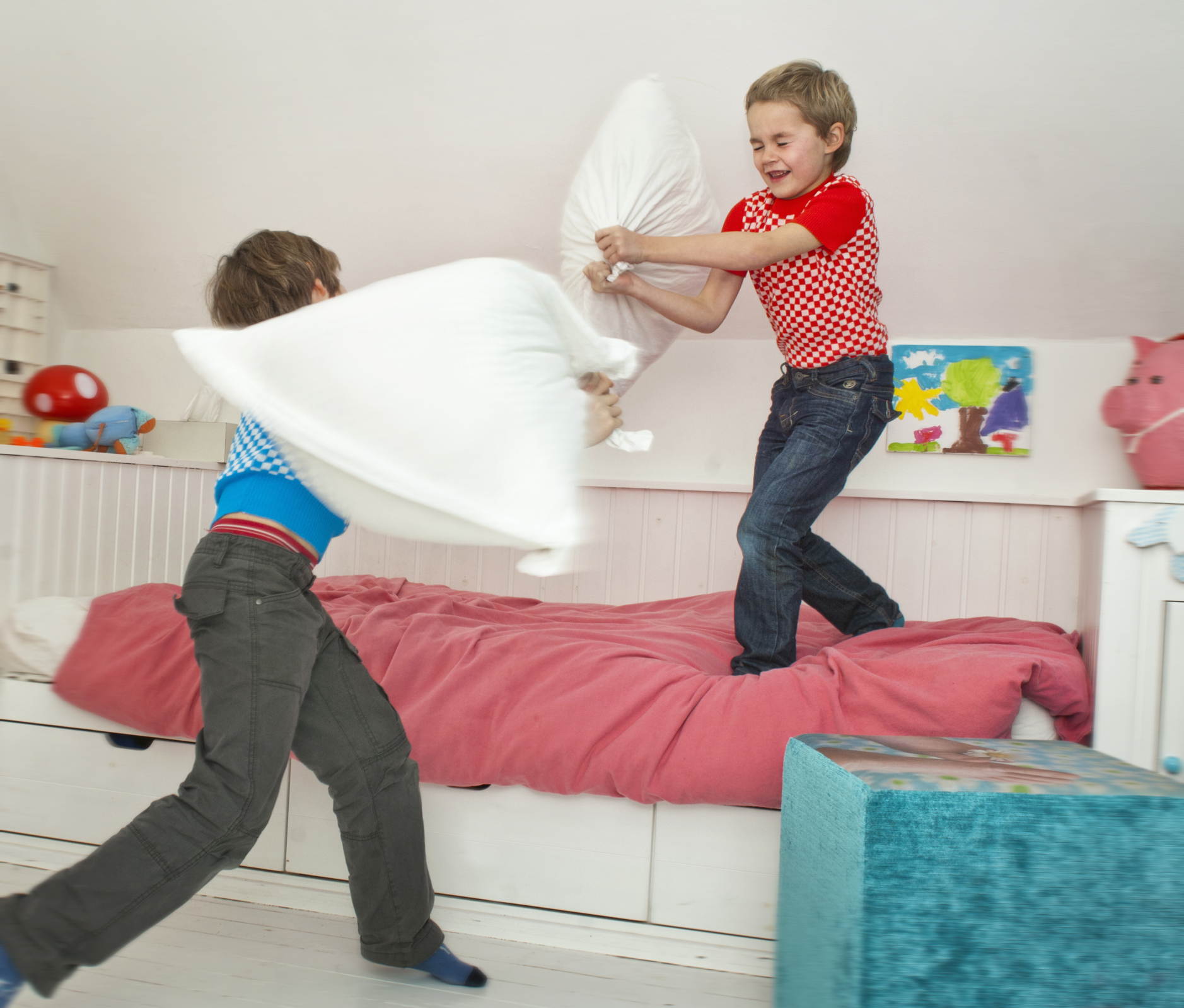 Study: Sibling bullying hurts, too