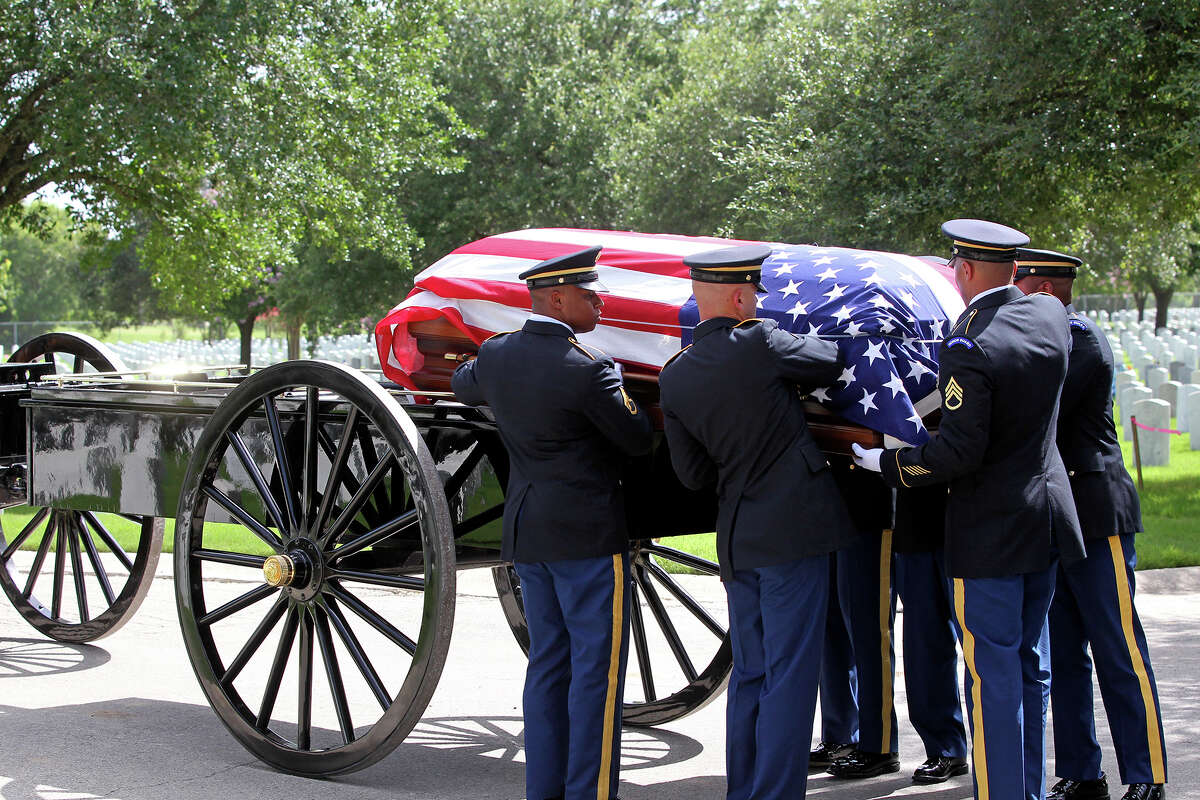 Emotional tribute to fallen father