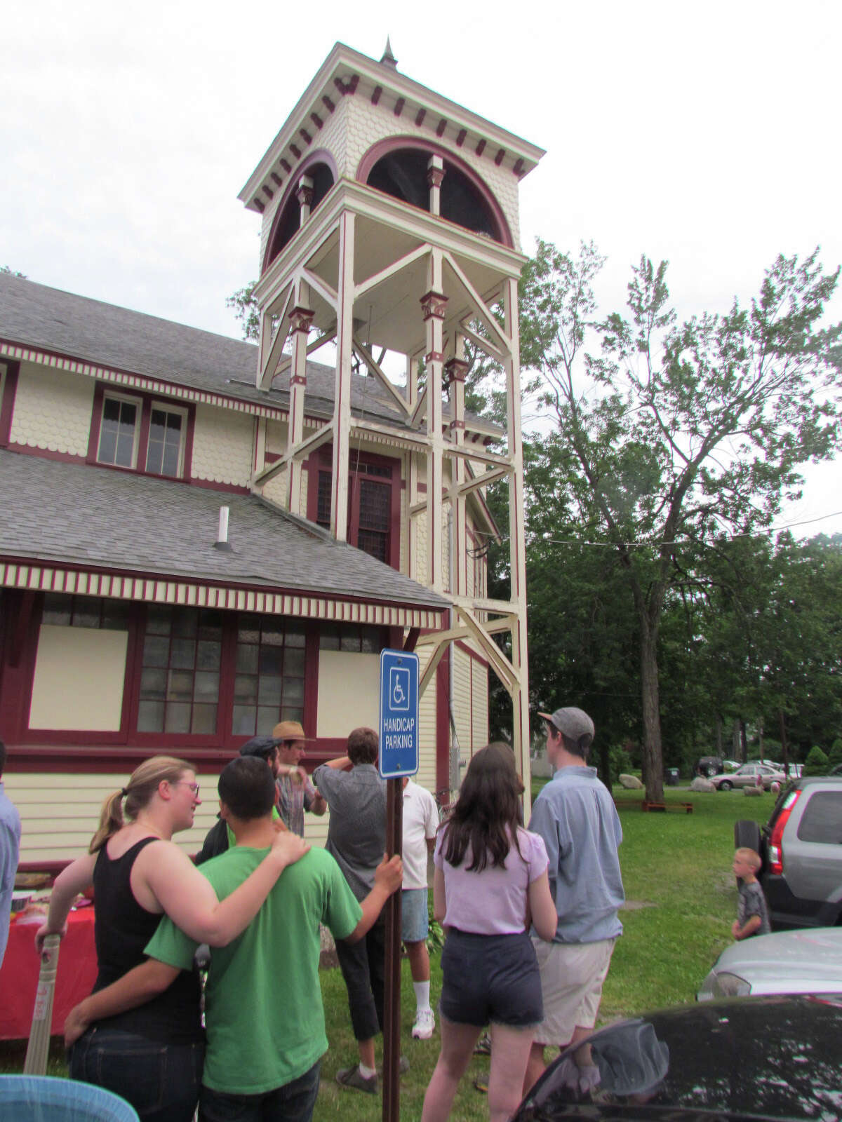 Everything is illuminated in Round Lake