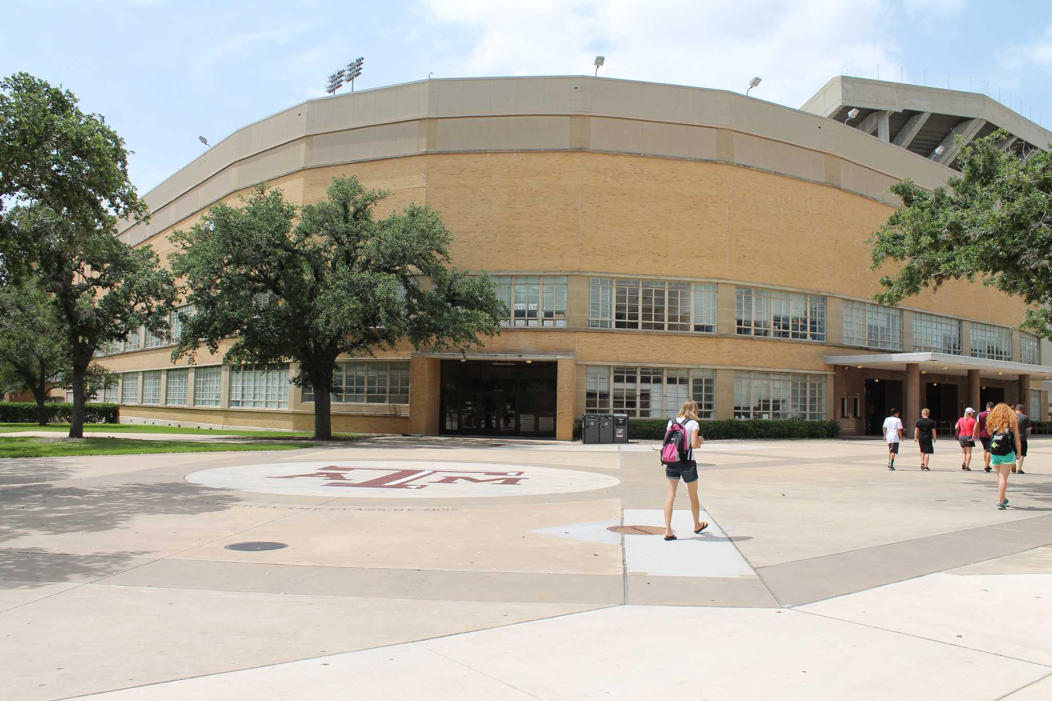Plan may let Aggies save pieces of beloved, demolished coliseum