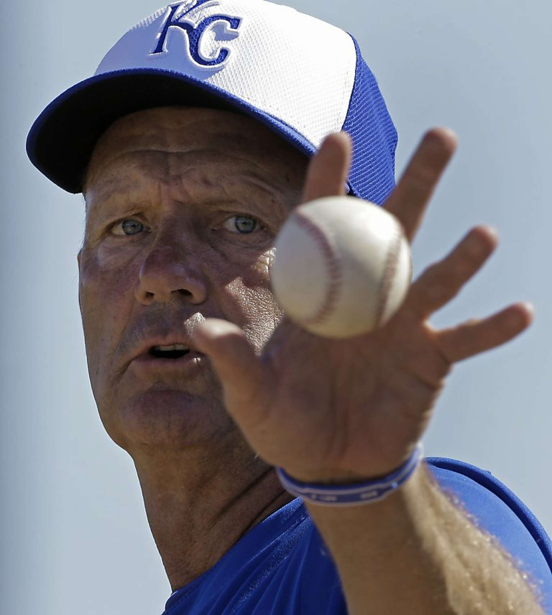 Hitting coach Brett lives, dies with Royals