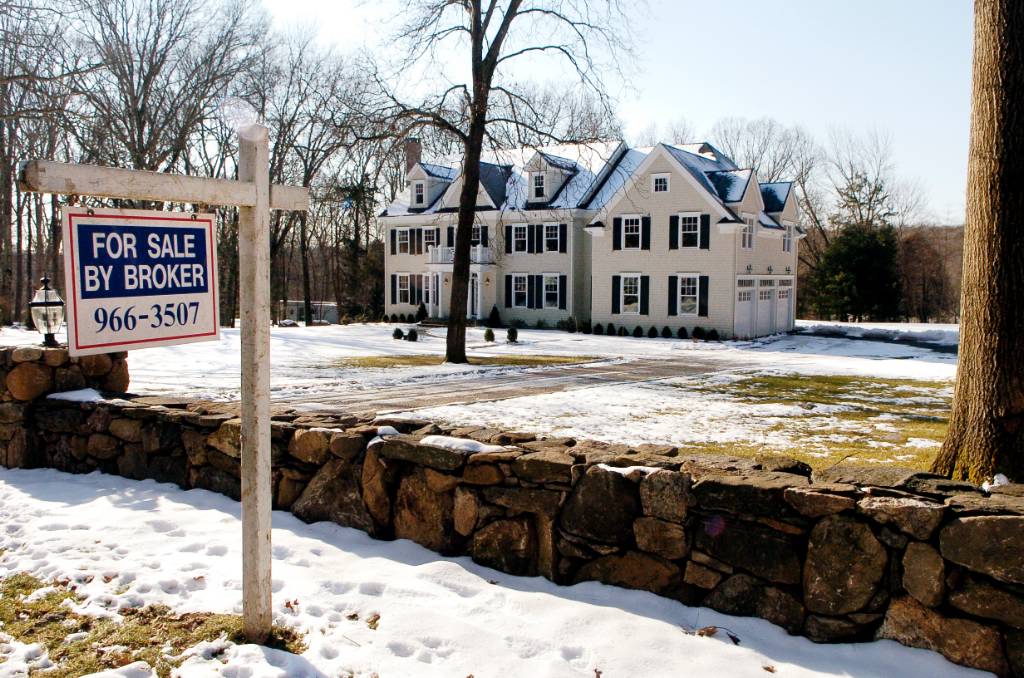 High-priced homes dip in value