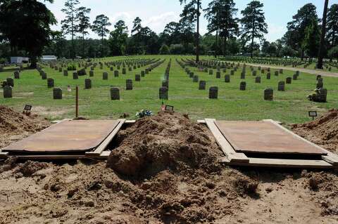 Odd graves at Texas prison cemetery create mystery for historian