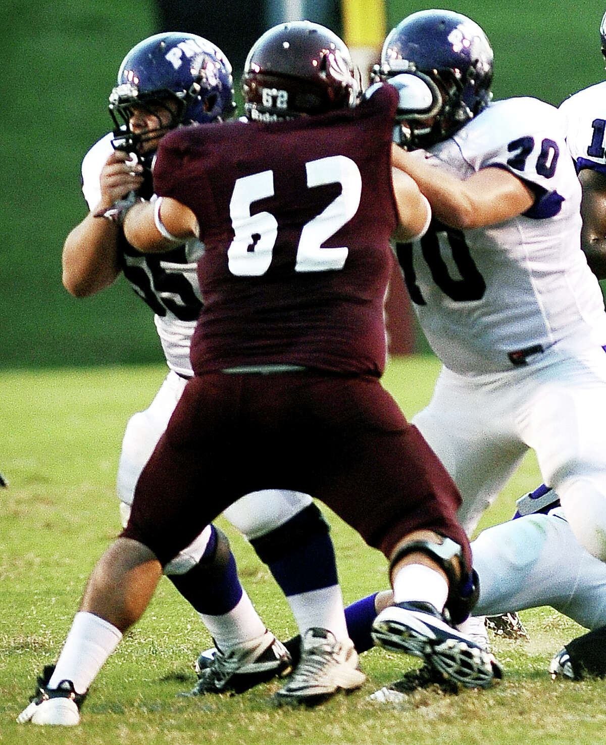 Silsbee football players deciding on college offers