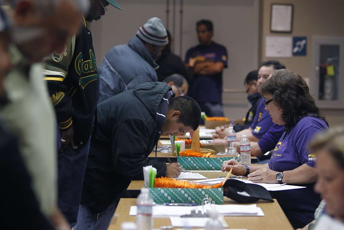 BART workers take strike authorization vote