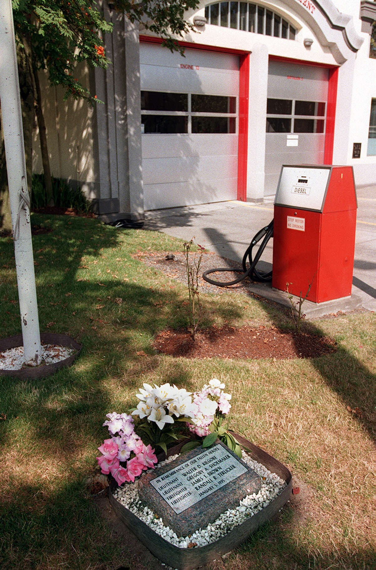 Police: Arsonist Martin Pang now trying to defraud firefighters, police