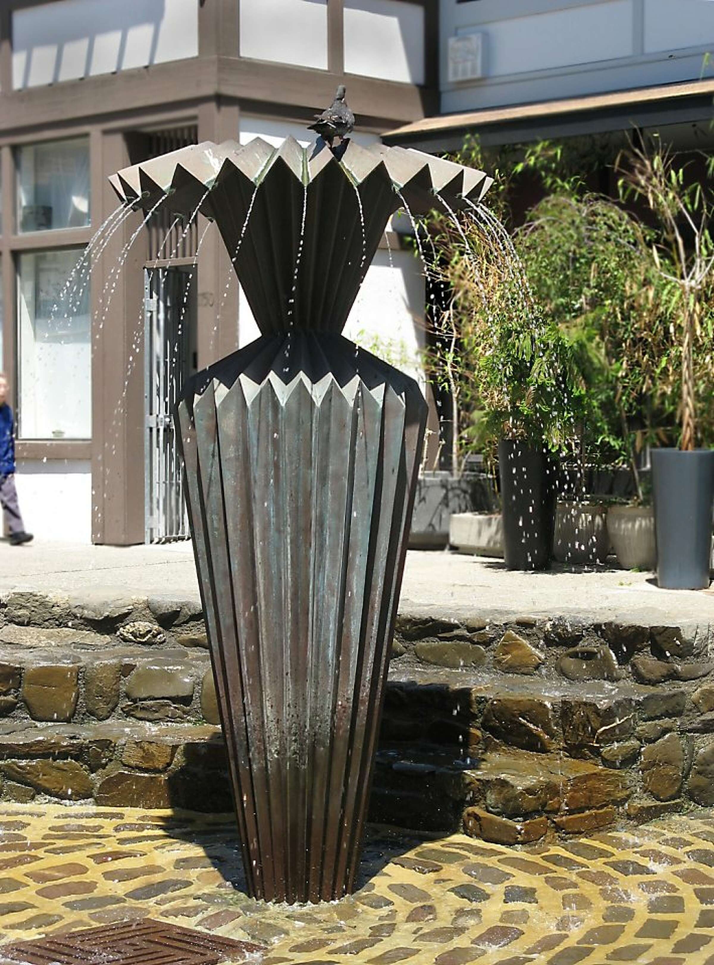 Fountain creates gush of interest in Ruth Asawa