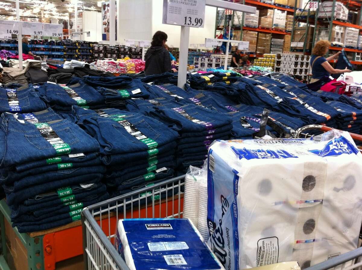 Seattle in 1983: Costco opens first warehouse, located on Fourth Avenue S