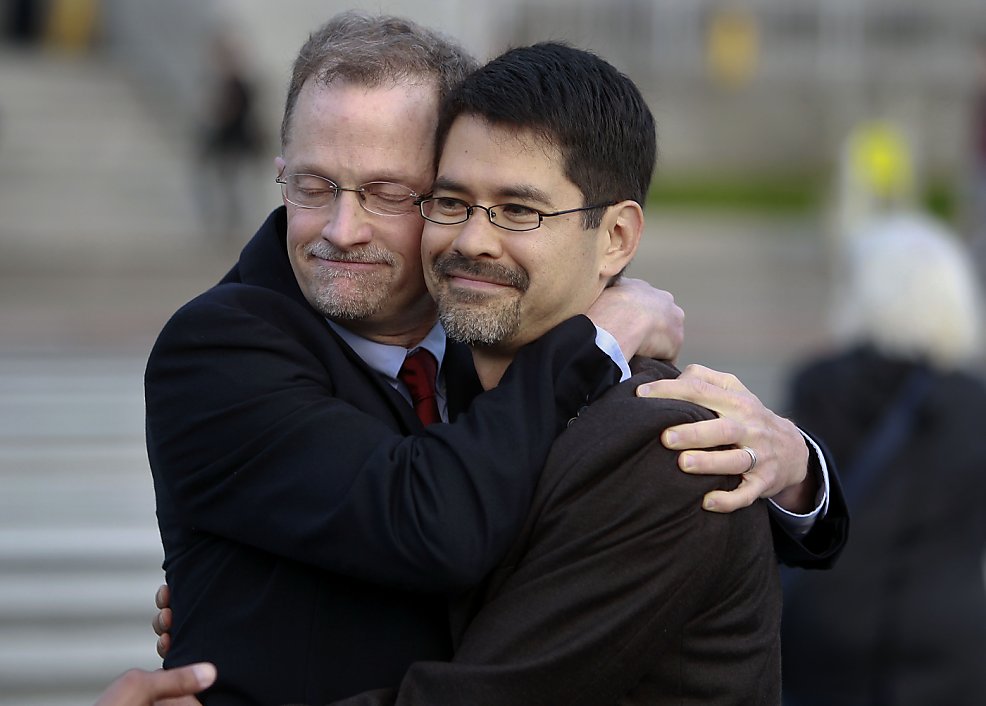 Supreme Court strikes down DOMA