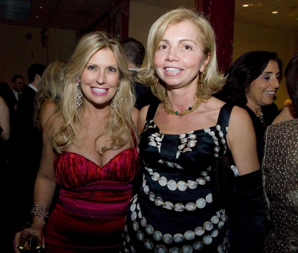 Pavia celebrates inauguration with glitz and theatrics