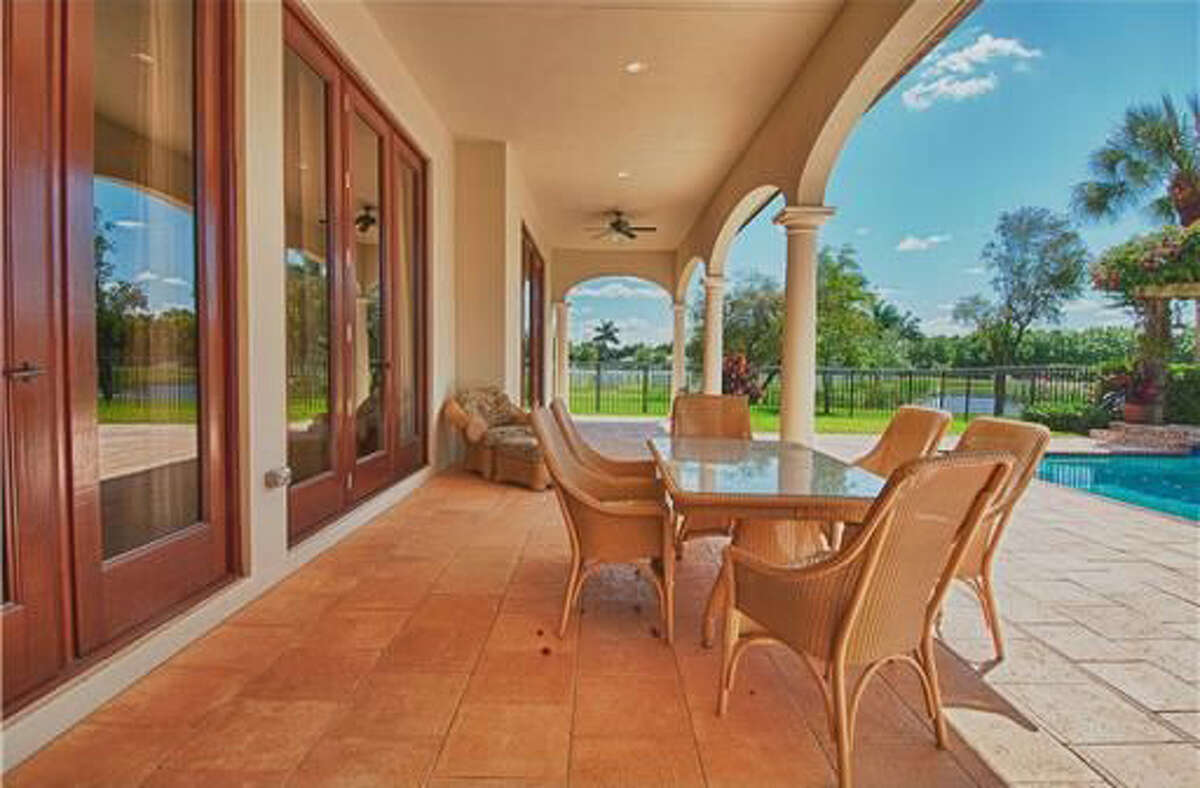 A peek inside Bill Gates' new mansion